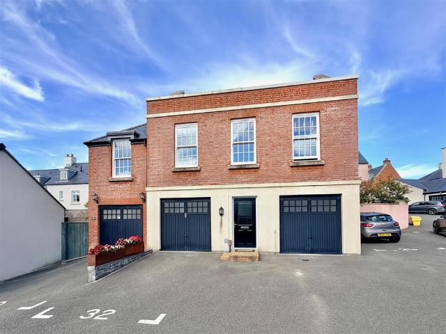 2 bedroom house for sale