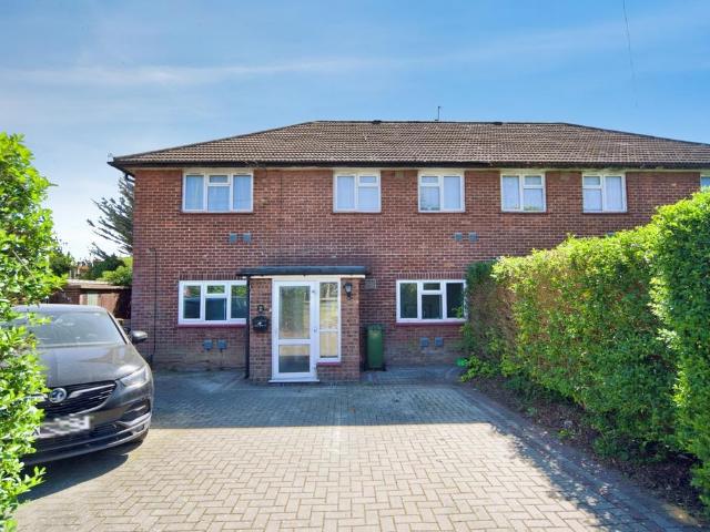2 bedroom maisonette for sale