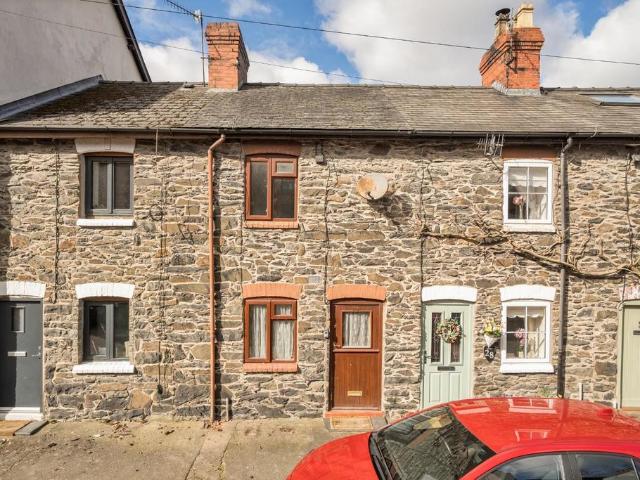 2 bedroom house for sale
