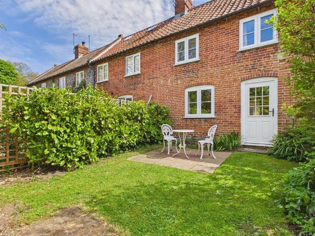 2 bedroom house for sale
