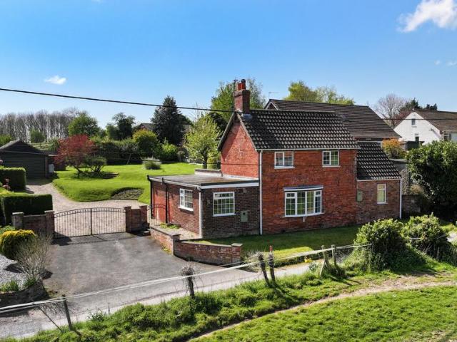 2 bedroom house for sale