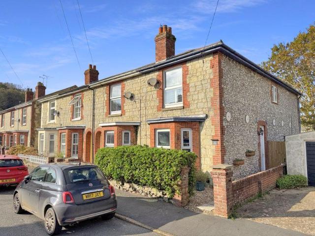 2 bedroom house for sale
