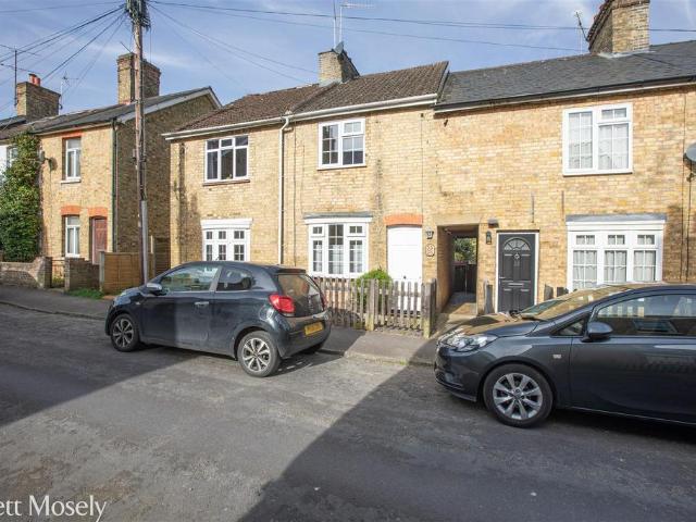 2 bedroom house for sale
