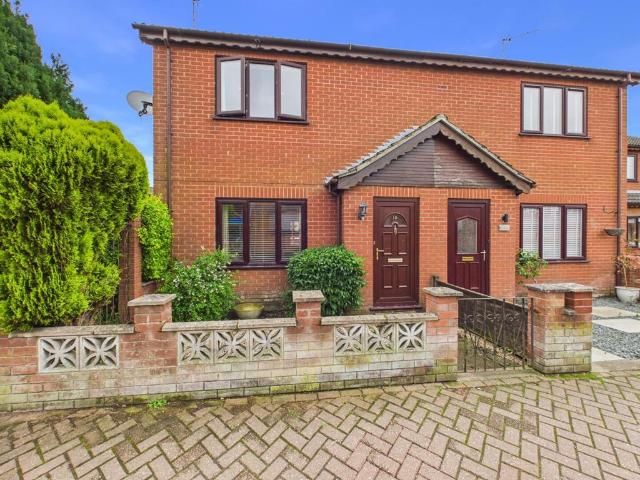 2 bedroom house for sale