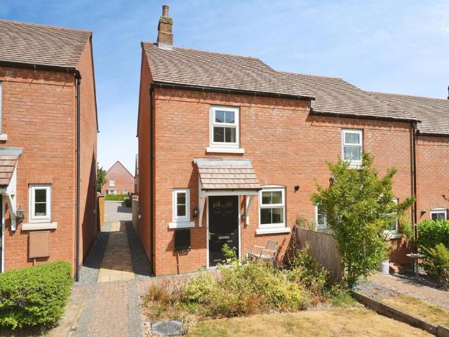 2 bedroom house for sale