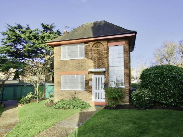 2 bedroom house for sale
