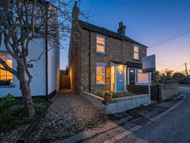 2 bedroom house for sale