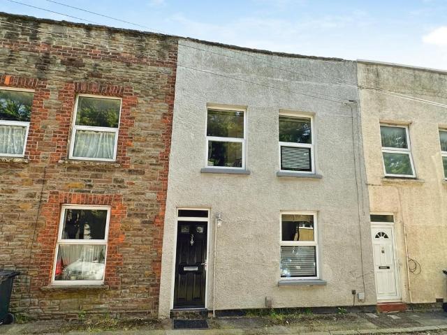 2 bedroom house for sale