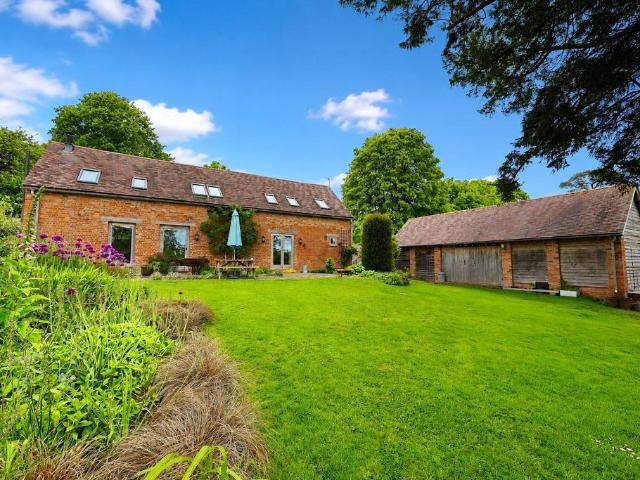 2 bedroom house for sale