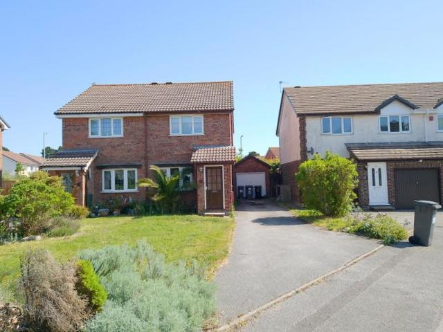 2 bedroom house for sale