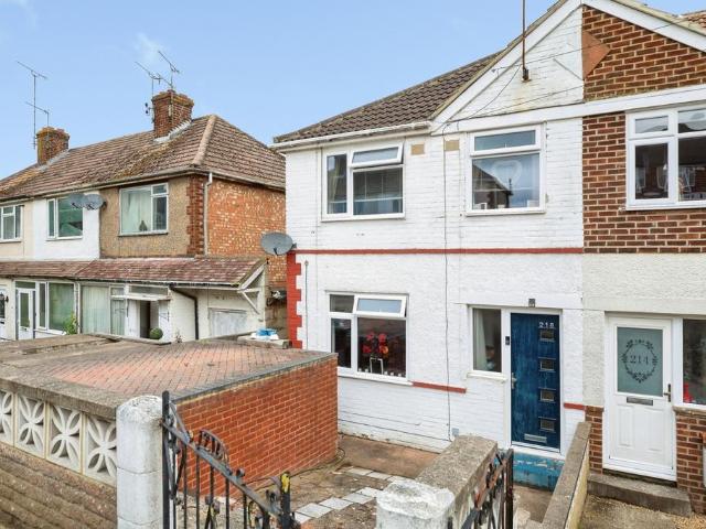 2 bedroom house for sale