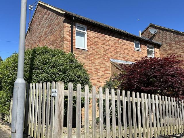 2 bedroom house for sale