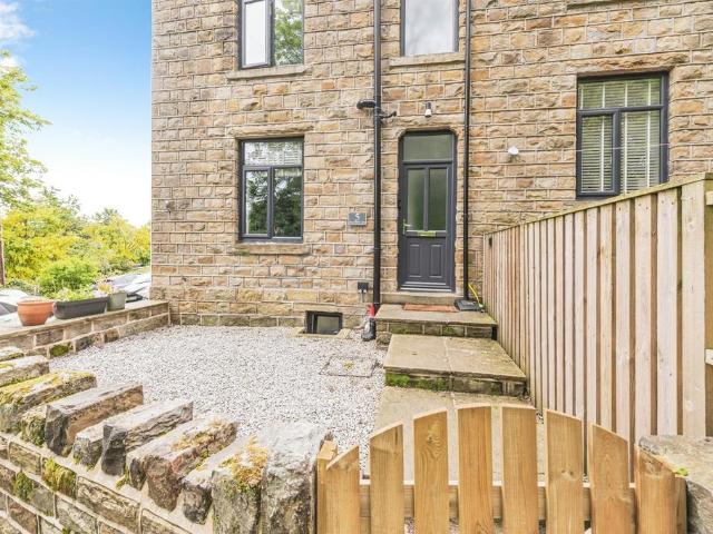 2 bedroom house for sale