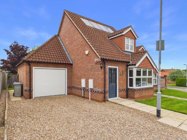 2 bedroom house for sale