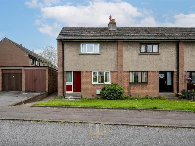 2 bedroom house for sale