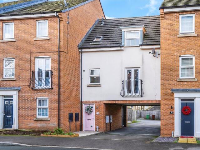 2 bedroom house for sale