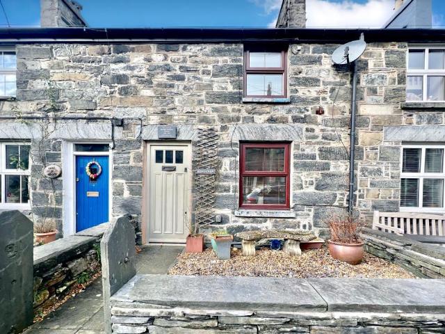 2 bedroom house for sale
