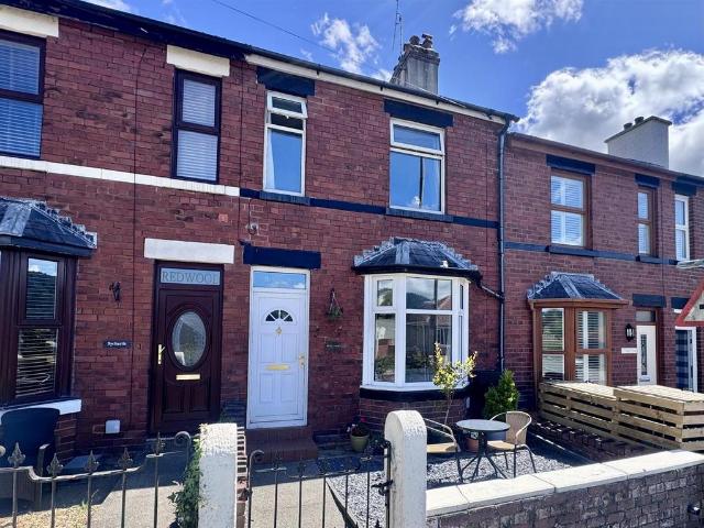 2 bedroom house for sale