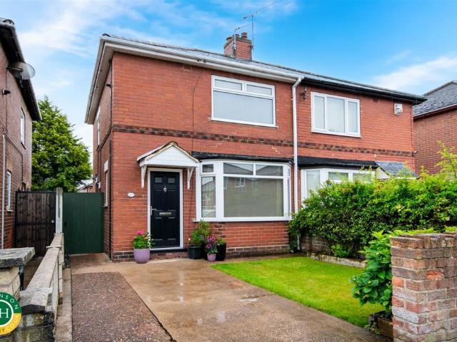 2 bedroom house for sale