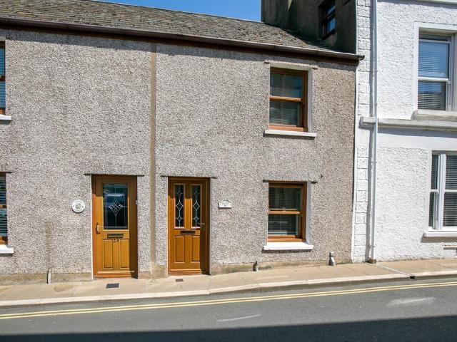 2 bedroom house for sale