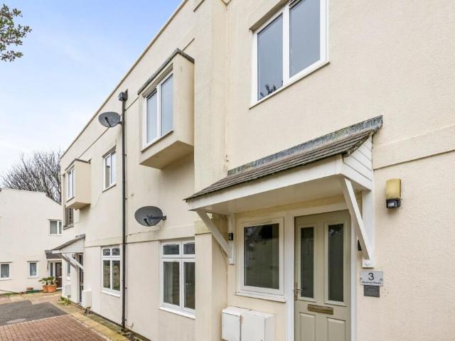 2 bedroom house for sale