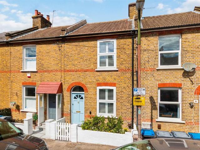 2 bedroom house for sale