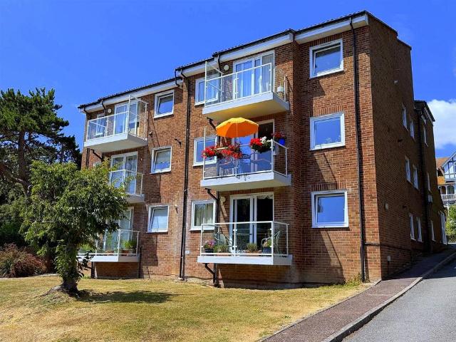 2 bedroom house for sale