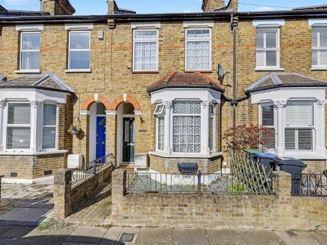 2 bedroom house for sale