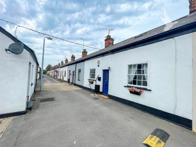 2 bedroom house for sale