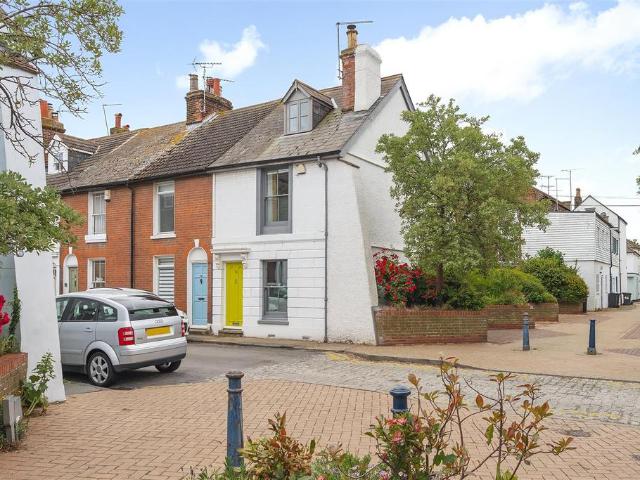 2 bedroom end of terrace house for sale