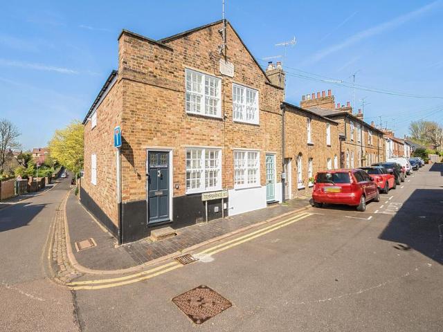 2 bedroom house for sale