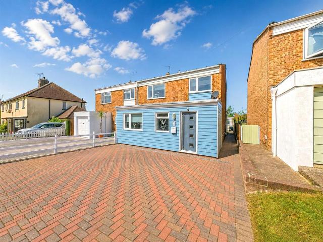2 bedroom house for sale