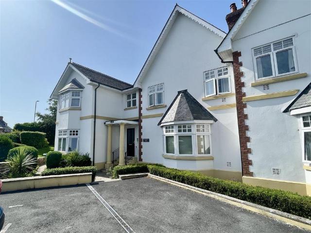 2 bedroom house for sale