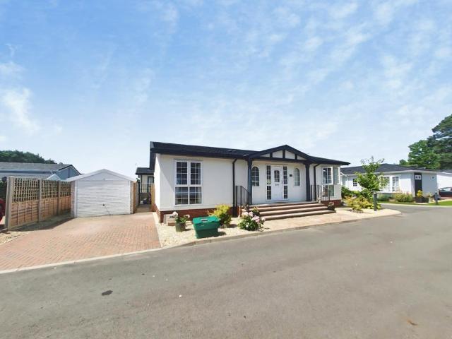 2 bedroom house for sale
