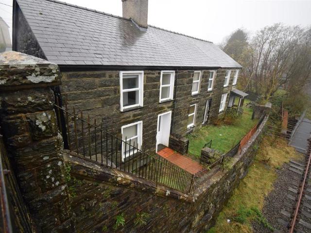 2 bedroom house for sale