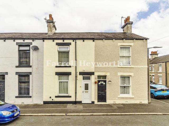 2 bedroom house for sale
