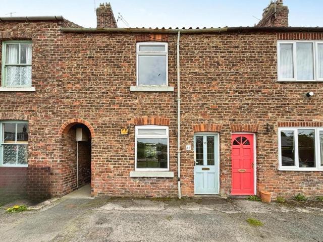2 bedroom house for sale