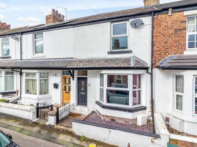2 bedroom house for sale