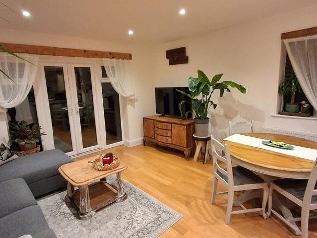 2 bedroom house for sale