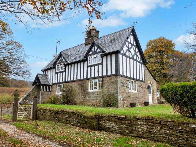 2 bedroom house for sale