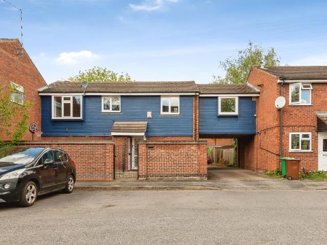 2 bedroom house for sale