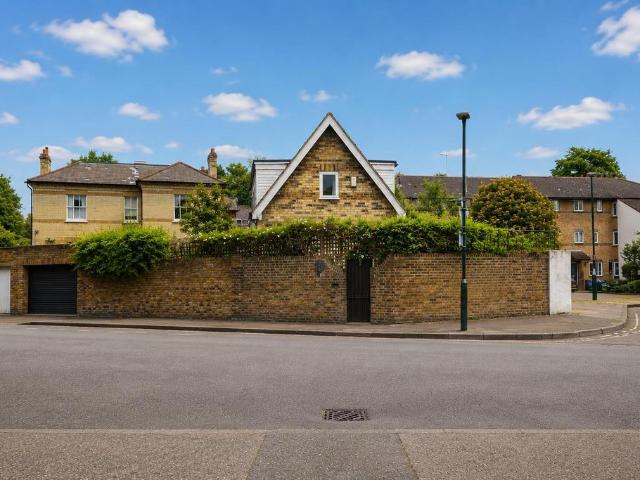 2 bedroom house for sale