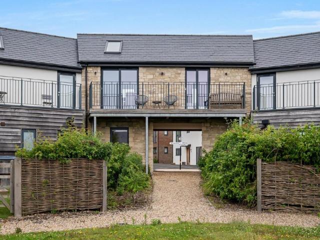 2 bedroom house for sale