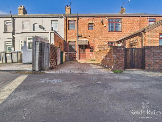 2 bedroom house for sale