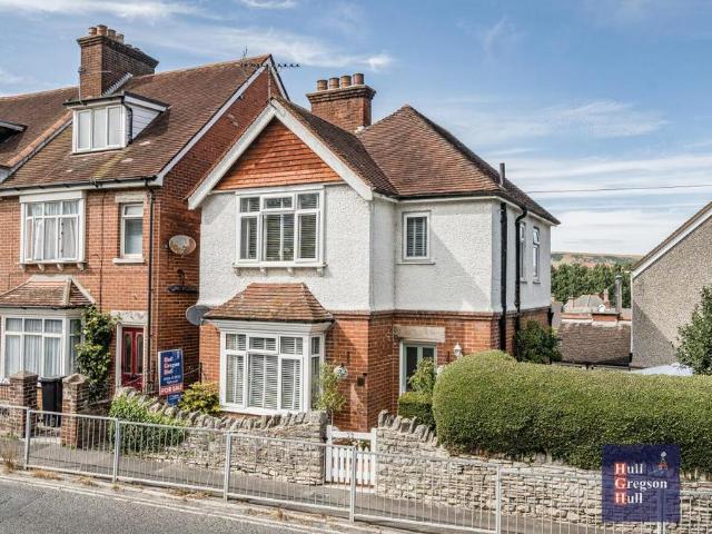 2 bedroom house for sale