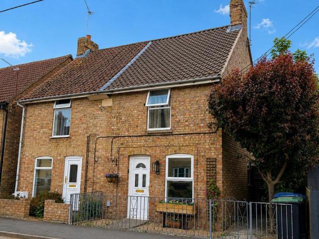2 bedroom house for sale