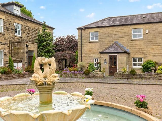 2 bedroom house for sale