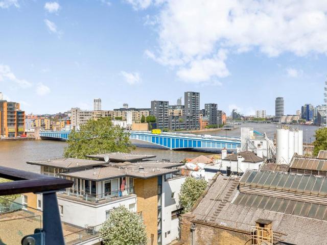 2 bedroom house for sale