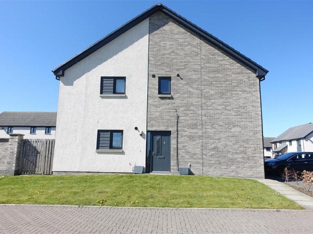 2 bedroom house for sale
