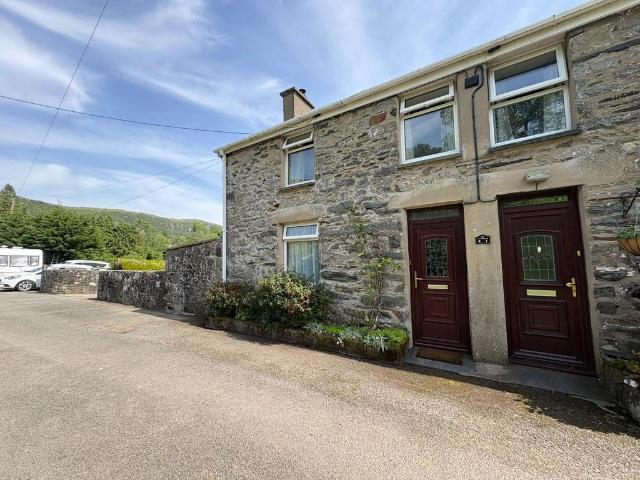 2 bedroom house for sale